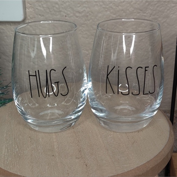 Rae Dunn | Dining | Rae Dunn Hugs And Kisses Stemless Clear Wine ...